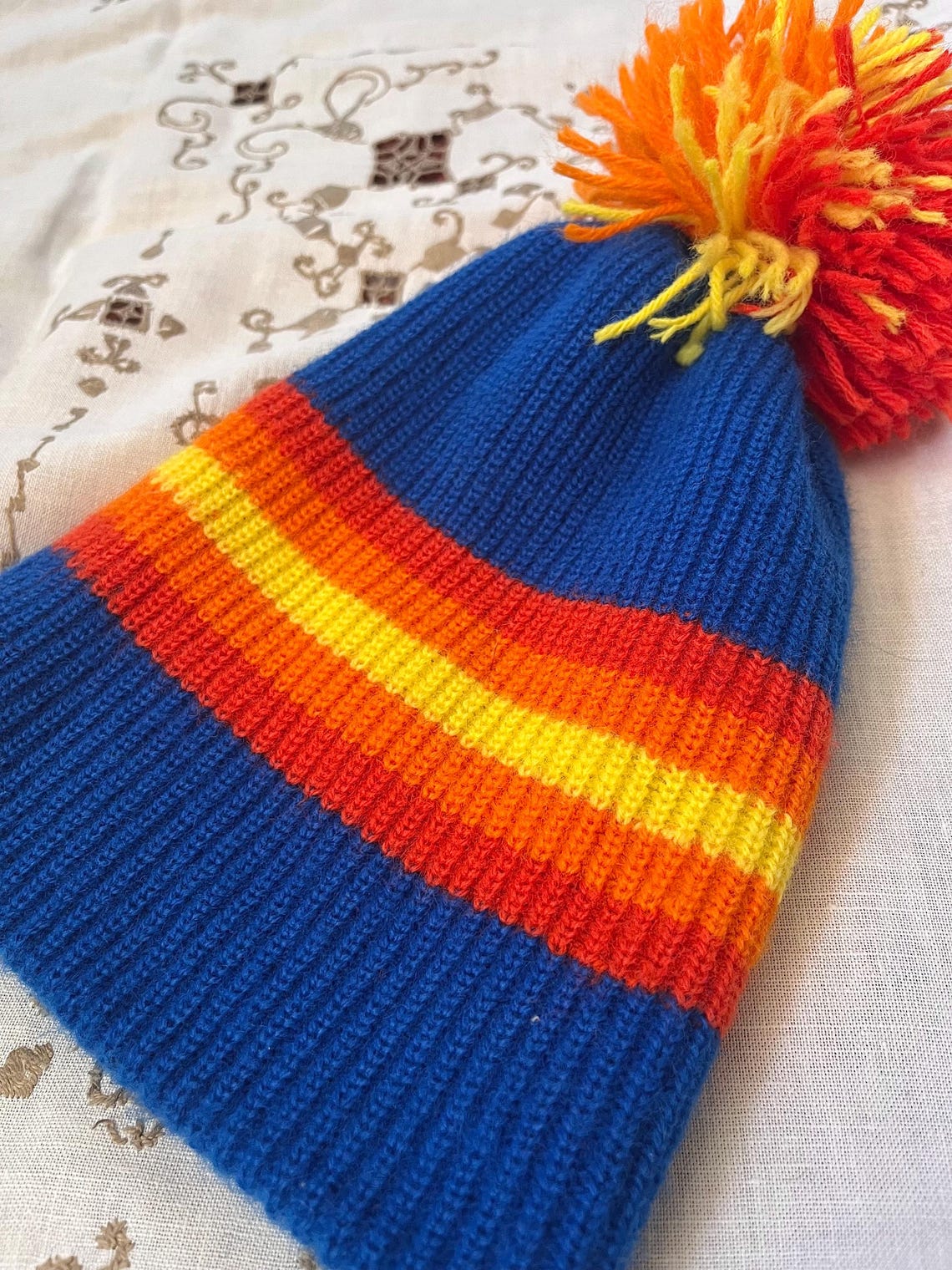 1970s Rainbow Colors Winter Wonderland Kaleidoscope Stripe Ski Cap Hat ...