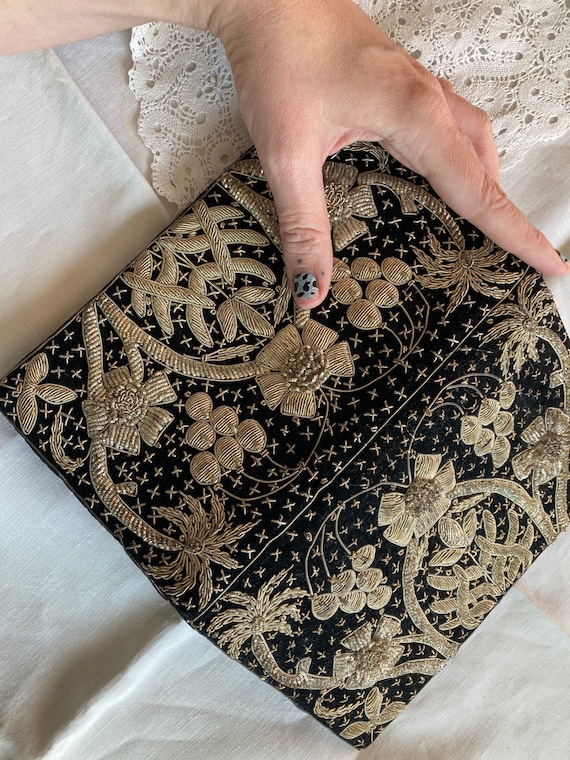 1930s Art Deco Metallic Silver Tinsel Rose Embroidere… - Gem