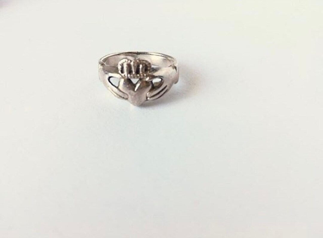 1970s Sterling Silver Fainne Claddagh Ring - Etsy