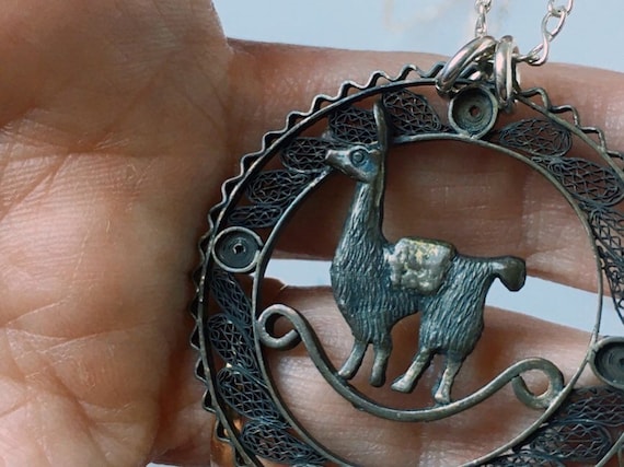 1960s Peruvian Sterling Filigree Alpaca Pendant - Gem