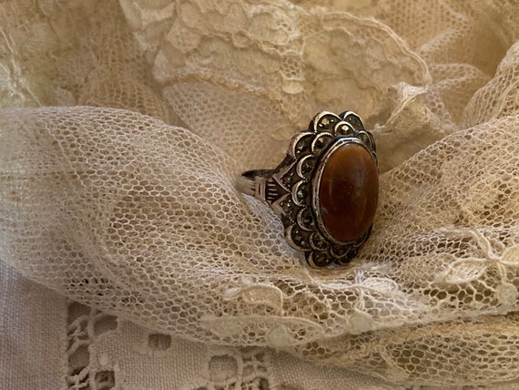 1930s Marcasite & Amber Horn Setting Floral Petal Ste… - Gem