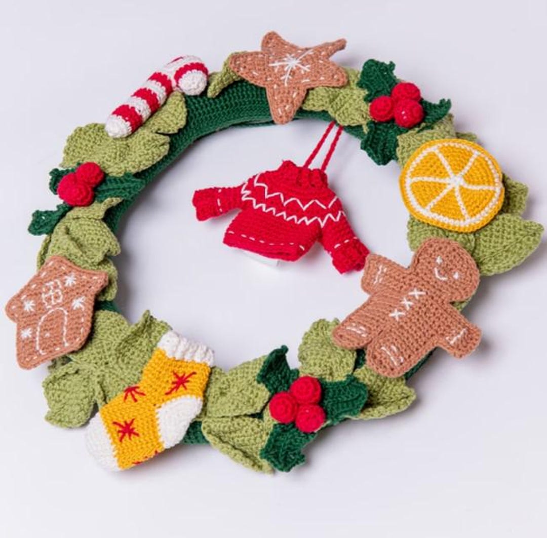 Bring Cozy Christmas Vibes to Your Home With This Handmade Gingerbread ...