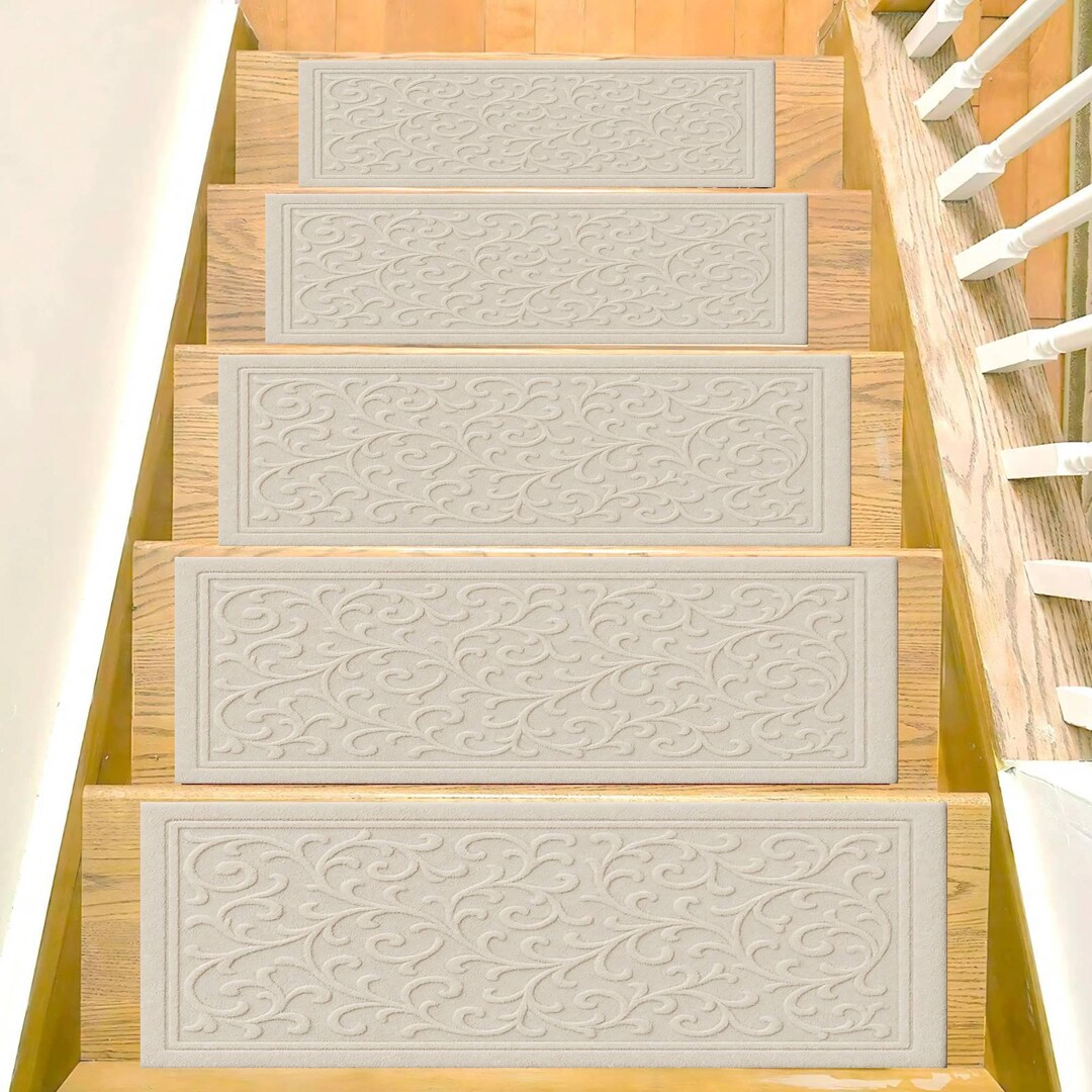 Non Slip Stair Tread Rug, Neutral Classic Pattern Carpet, Safe Elegant ...