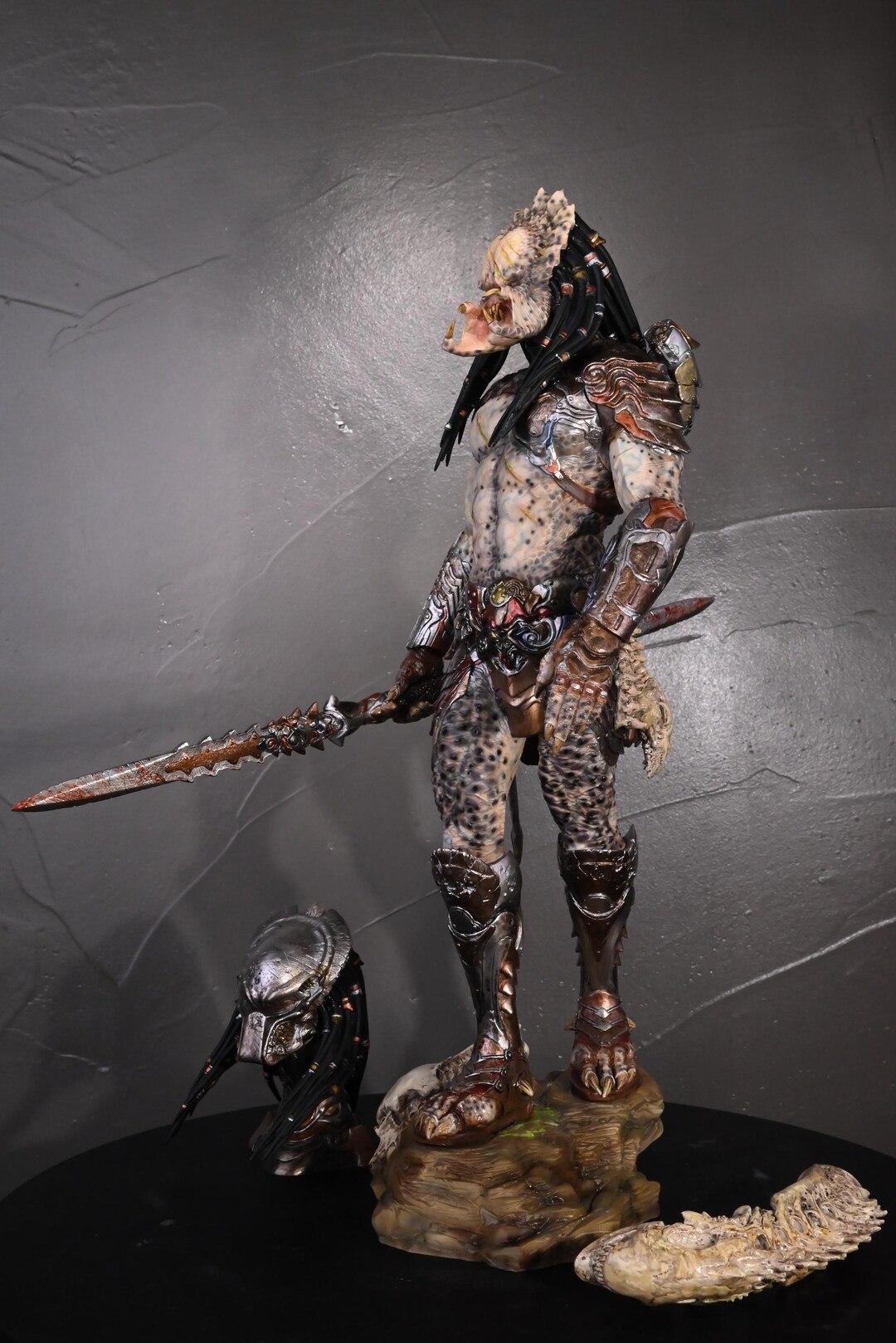 Narin LONE HUNTER RAZZRX Predator Figure: 1/6 Scale, Hand-painted - Etsy
