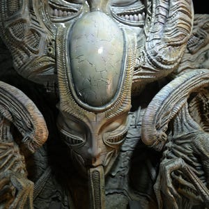 Alien prometheus Wall‑mount: Wall of Desire - Etsy