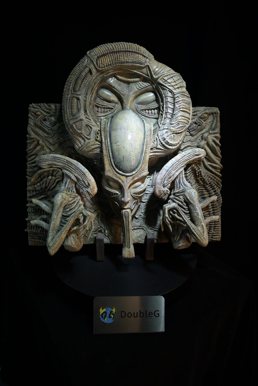 Alien prometheus Wall‑mount: Wall of Desire - Etsy