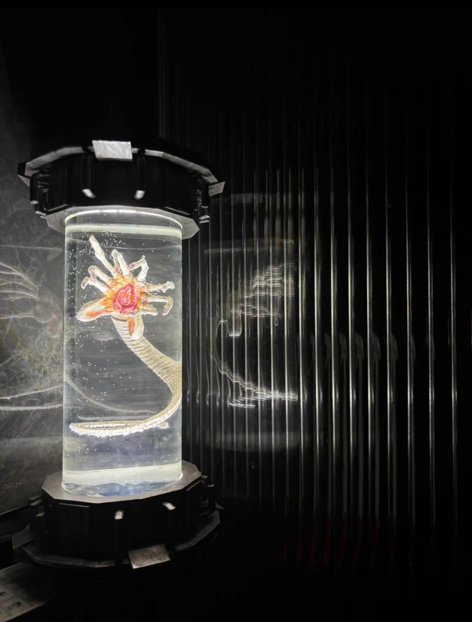Facehugger Model Statue Ornament, Glass Jar, Alien Specimen Container ...
