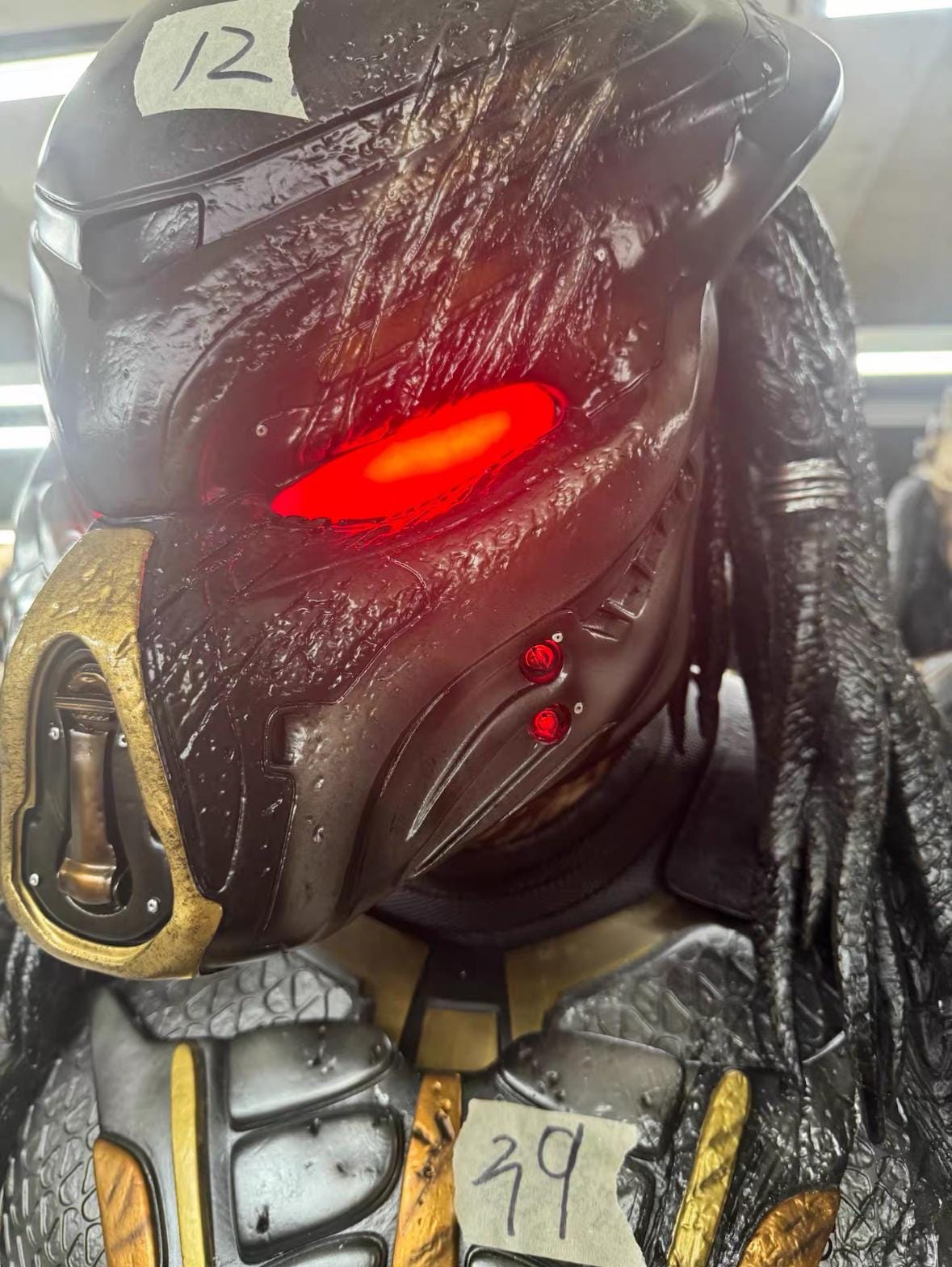 Predator 1:1 Scale Bust – Resin Cast, Original Mold Replica, Includes ...