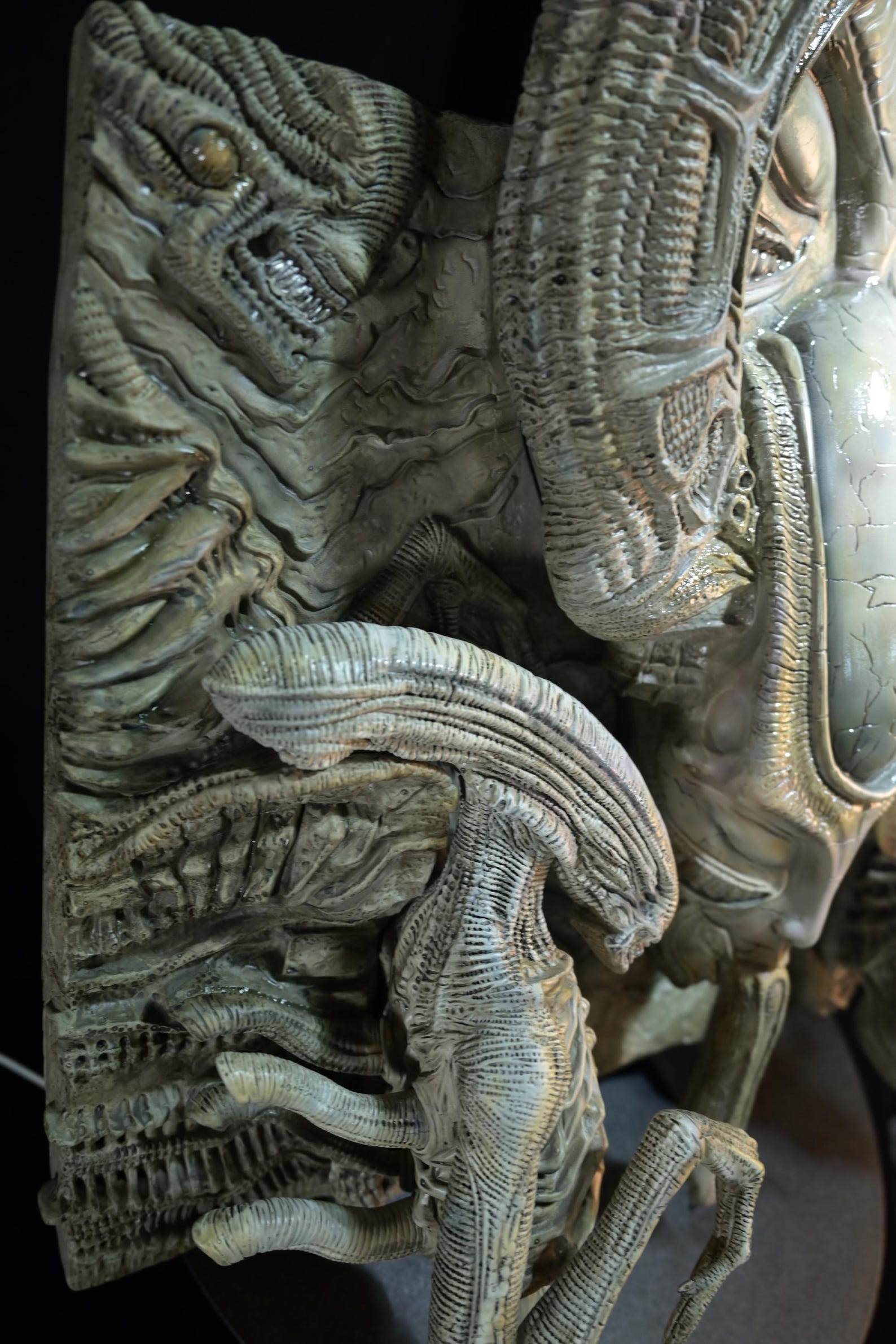 Alien prometheus Wall‑mount: Wall of Desire - Etsy