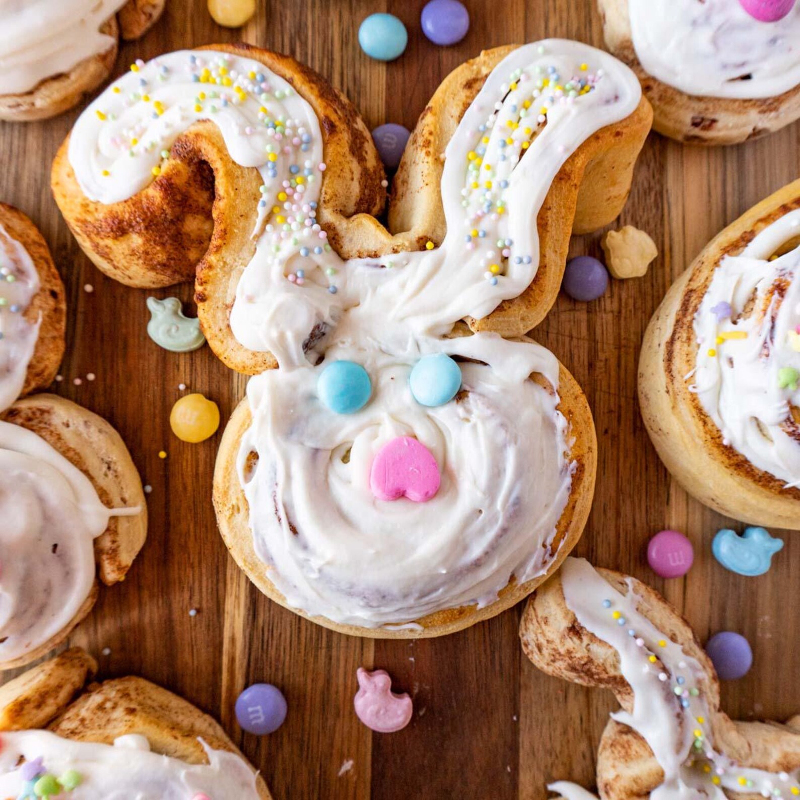 Easter Bunny Cinnamon Rolls -easy and Ready in 15 Minutes (digital ...
