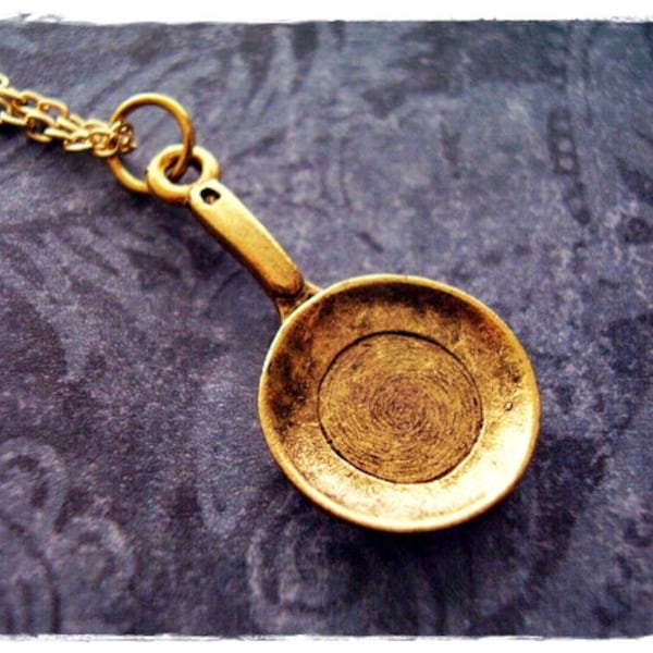 Antique Frying Pan - Etsy