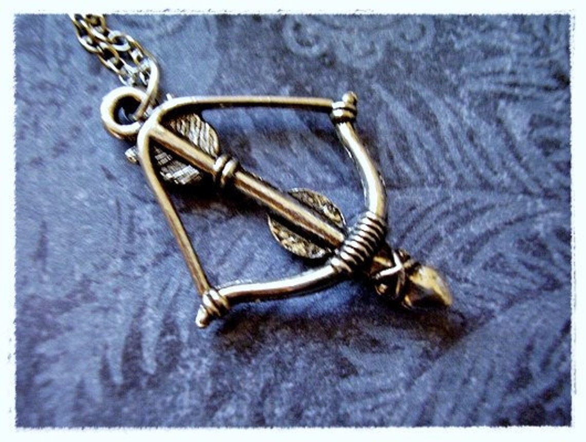 Rustic Bow and Arrow Necklace Antique Pewter Bow and Arrow - Etsy