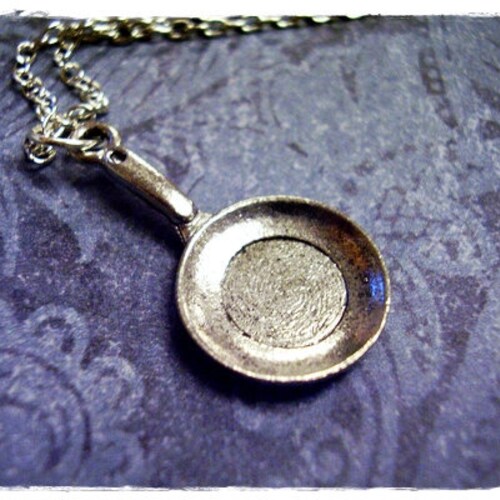 Silver Frying Pan Necklace Antique Pewter Frying Pan Charm - Etsy