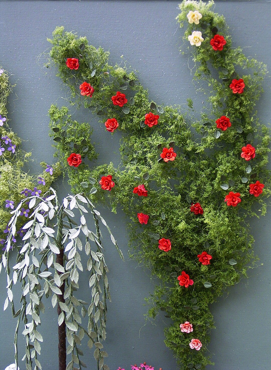 1/24th Climbing Rose Paper Flower Kit for 1/2” Scale Dollhouses ...