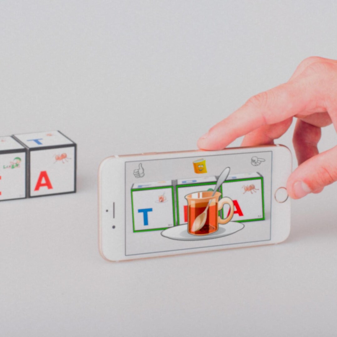 Augmented Reality Interactive - English Alphabet Cubes - Word Learning ...