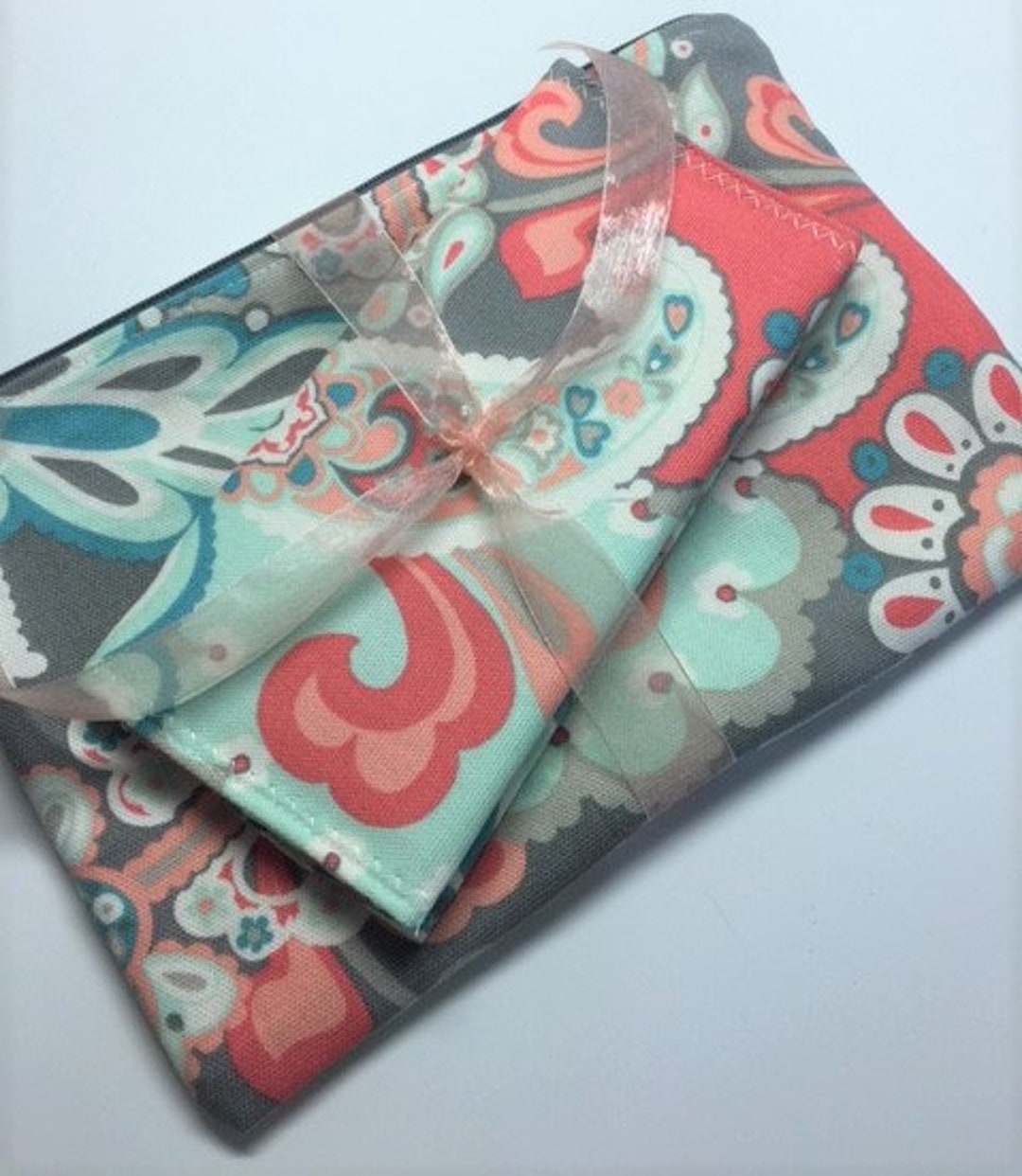 Medium Zipper Bag and Matching Checkbook Cover Set, Cosmetic Bag, Big ...