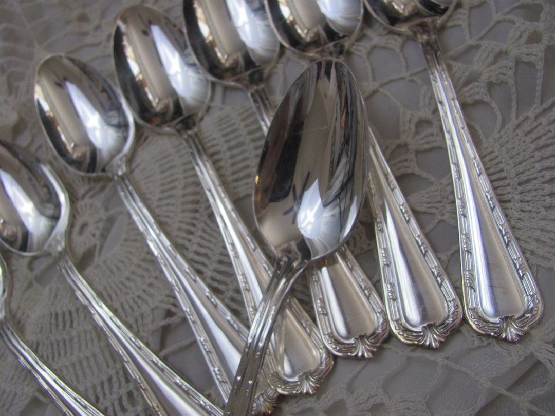 Silverware Set 8 Silver Plate Teaspoons Matching Pattern ...