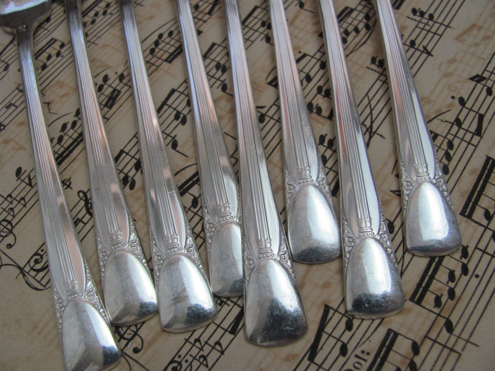 Embassy Pattern // Set of 8 Silver Plate Crab Seafood Shellfish ...