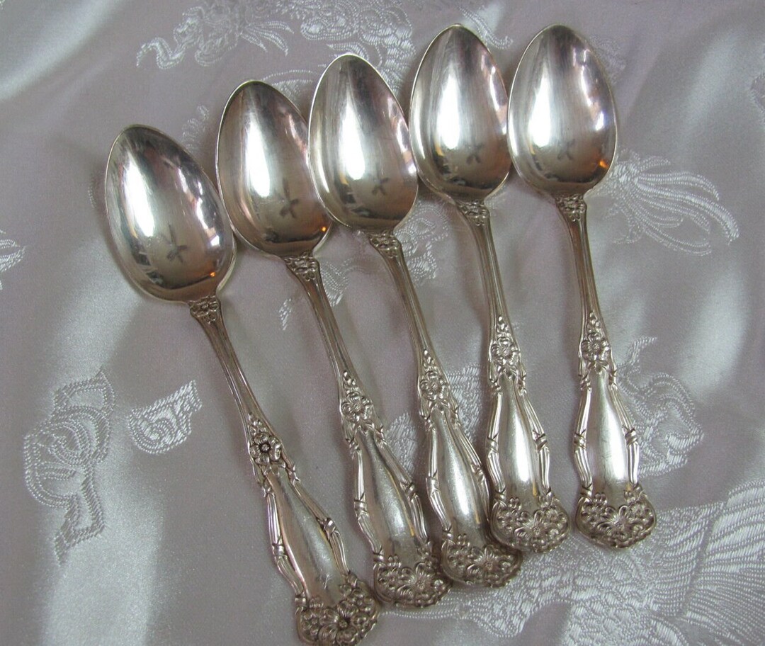 Arbutus 1908 Pattern // Set of 5 Vintage Silver Plate Small Demitasse ...