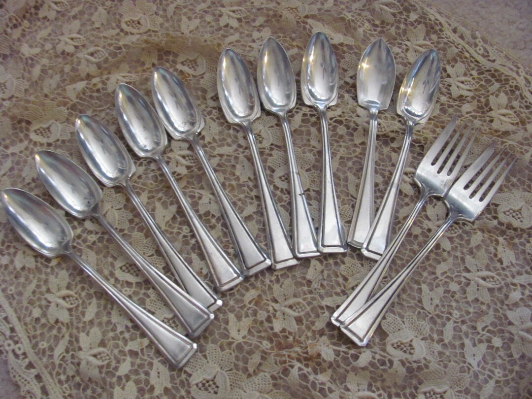 Fruit Spoons - Silverware - Silver Plate Set of 10 Fruit Spoons Plus 2 ...