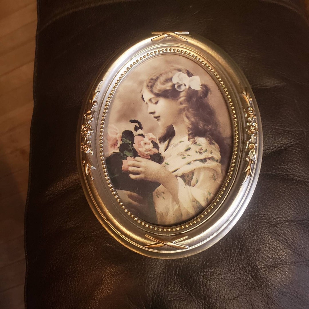 FREE SHIPPING Vtg Ornate Syroco Style Silver Tone Roses Flowers Criss ...