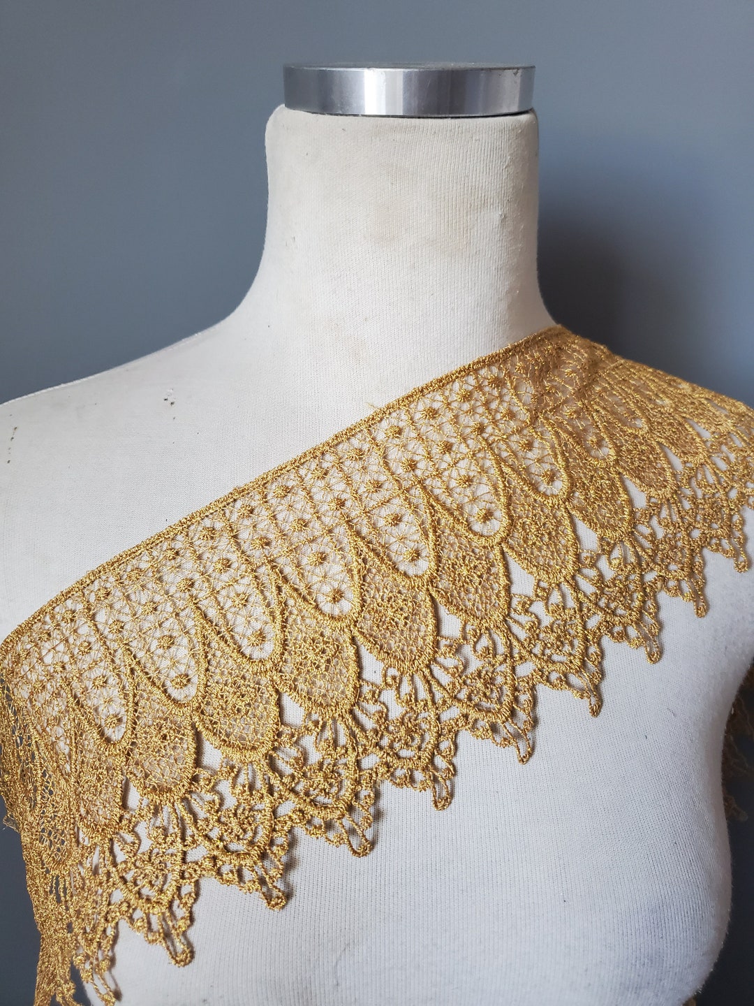 Very Cute Gold Color Lace 1 Yard Listing 4 Inch Wide /metalic Lace / - Etsy