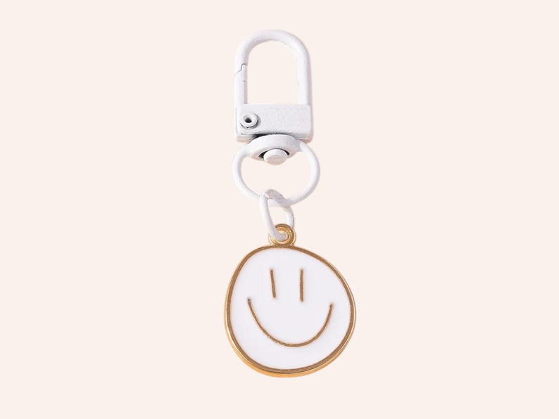 Smiley Face Keychain – Cute Cartoon Emoticon Pendant – Zinc Alloy Bag ...