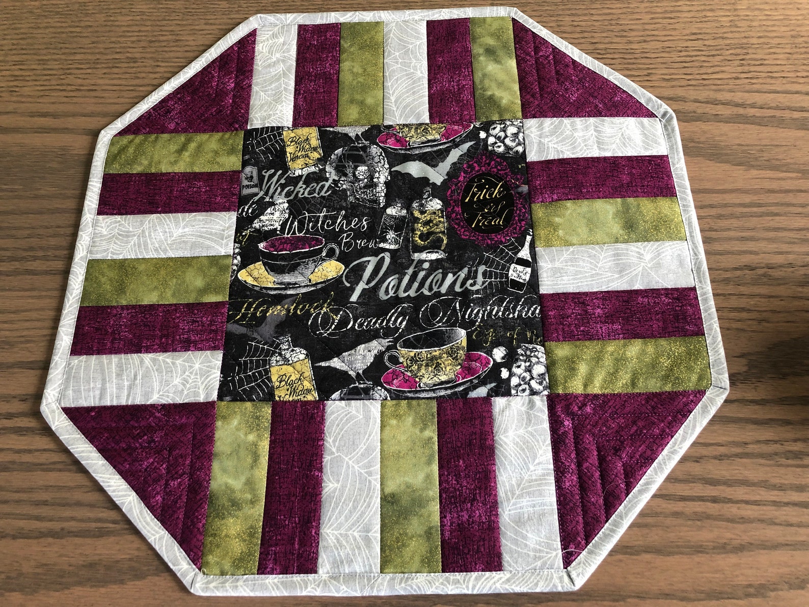 Halloween Quilted Patchwork Octagon Table Topper - Etsy