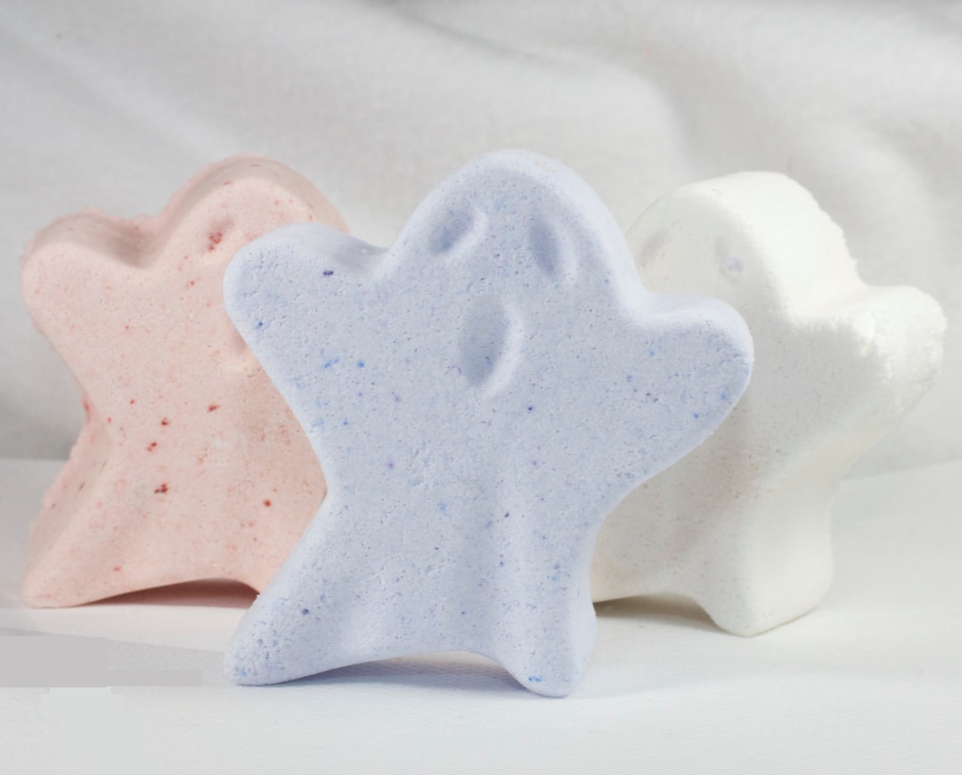 3 Large Ghost Bath Bombs - Halloween, Samhain, Bath Fizzy, Bath Fizzies ...