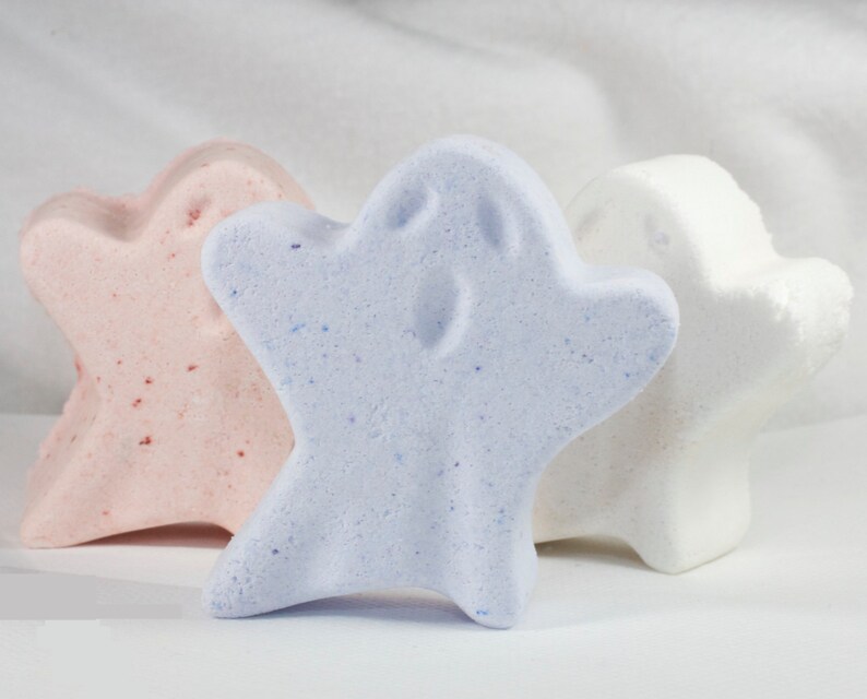 3 Large Ghost Bath Bombs Halloween Samhain Bath Fizzy - Etsy