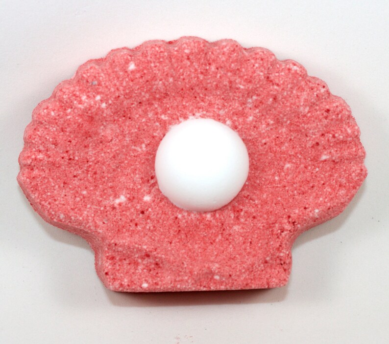 Pearl in Seashell Bath Bomb Bath Fizzie Bath Fizzy Sea - Etsy