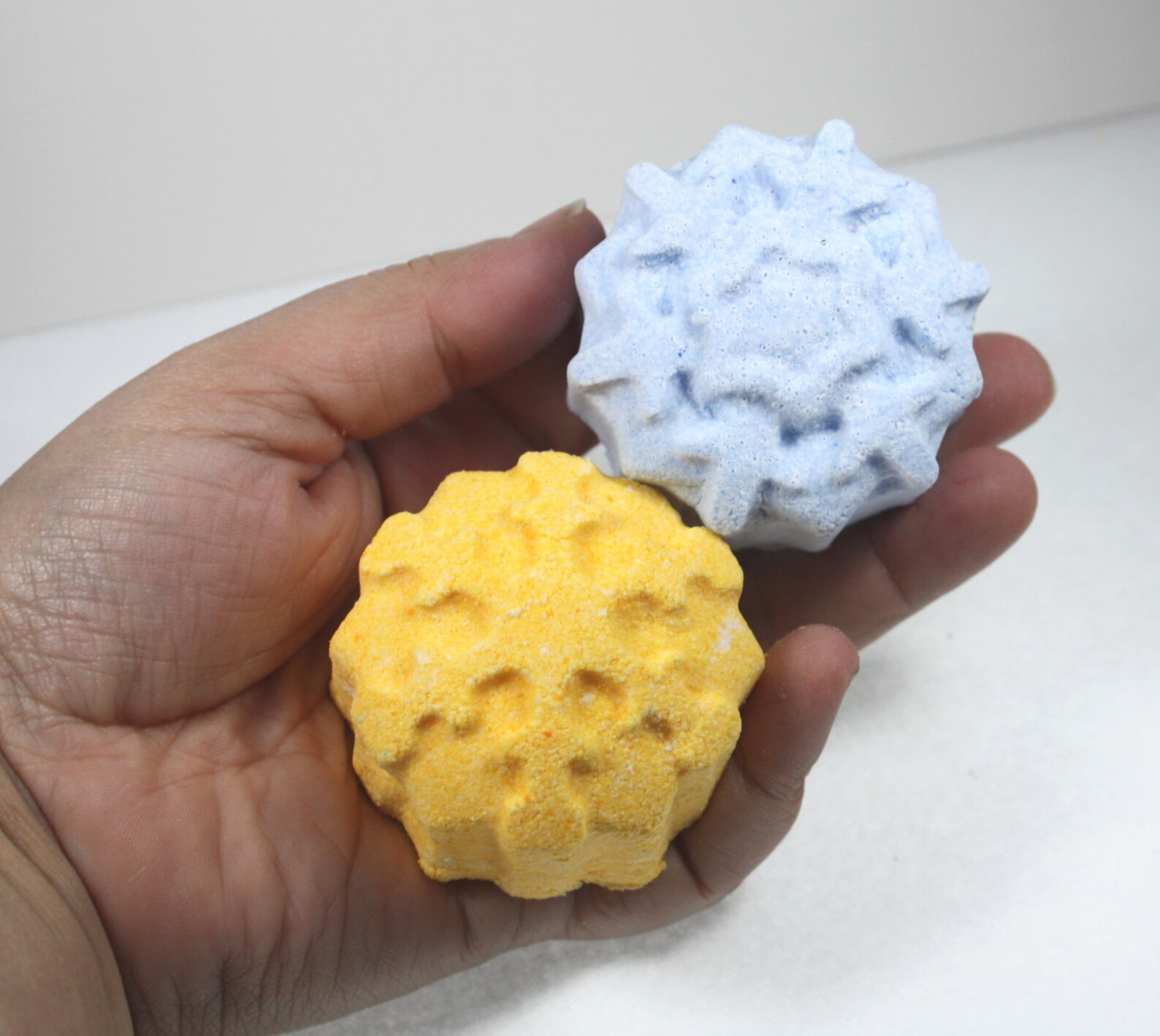 6 Snowflake Bath Bombs Snow Blizzard Winter Bath Fizzies - Etsy