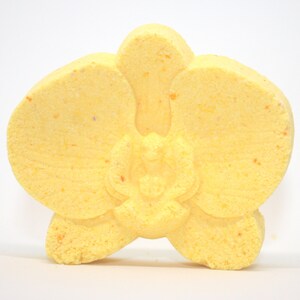 Orchid Bath Bomb Bath Fizzy, Bath Fizzie, Bath Bombs, Flower Bath Bomb ...