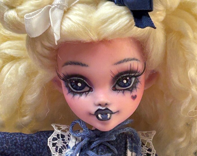 Draculara in Blue- Customized Monster High Doll, OOAK, Repaint - Etsy