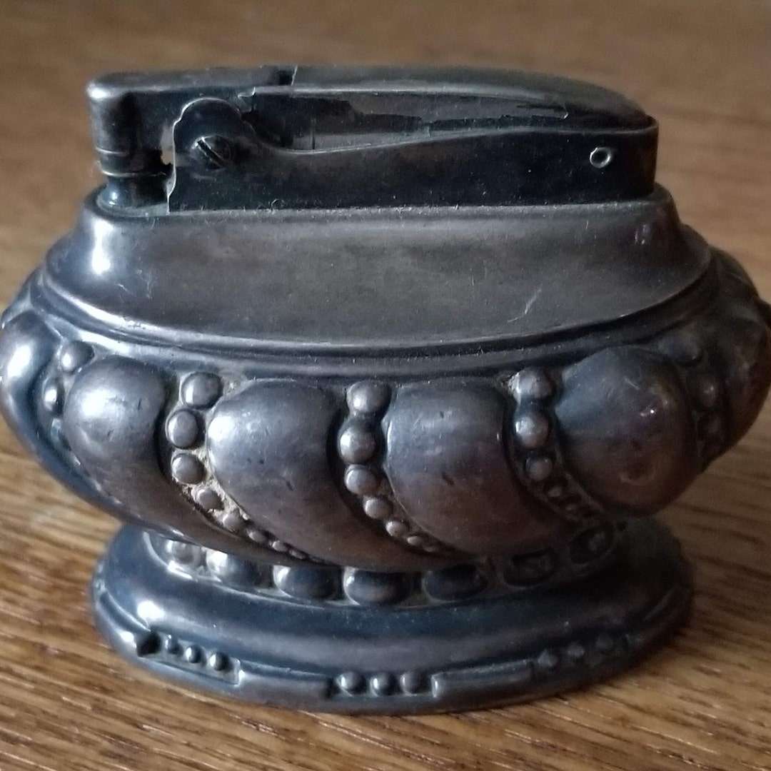 Mid-century Ronson Silver-plate Crown Table Lighter: Tobacciana Decor ...