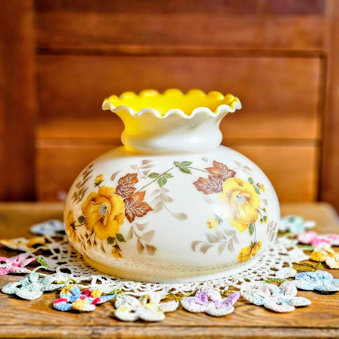 Vintage Glass Parlor Lamp Shade With 7 Fitter / Replacement Globe Gone ...