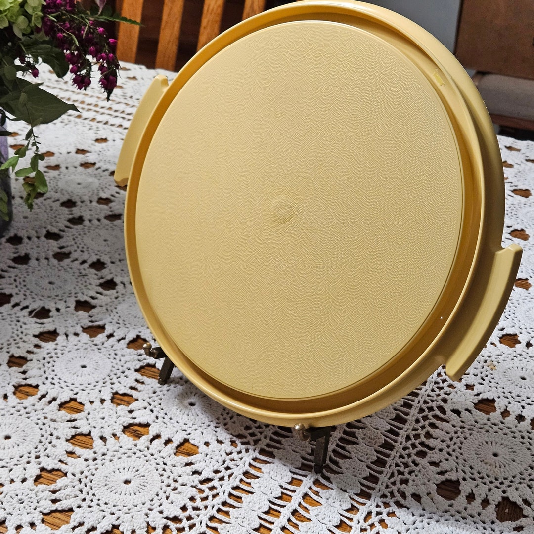 Vintage Tupperware #684 - 8 Used Round Cake Taker Base in Harvest Gold ...