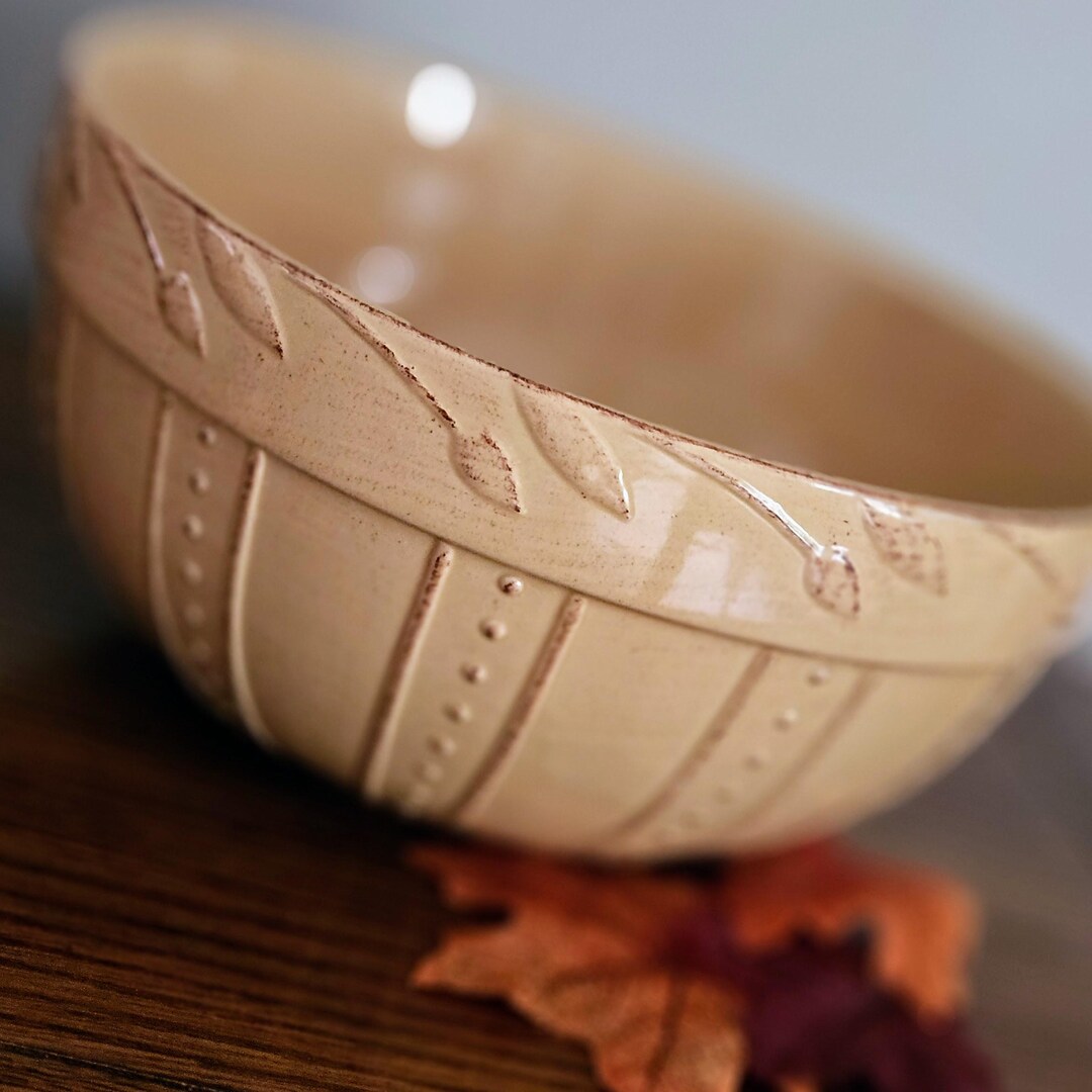 Sorrento Stoneware Large Mixing Bowl / Vintage Inspired / Debbie Segura ...