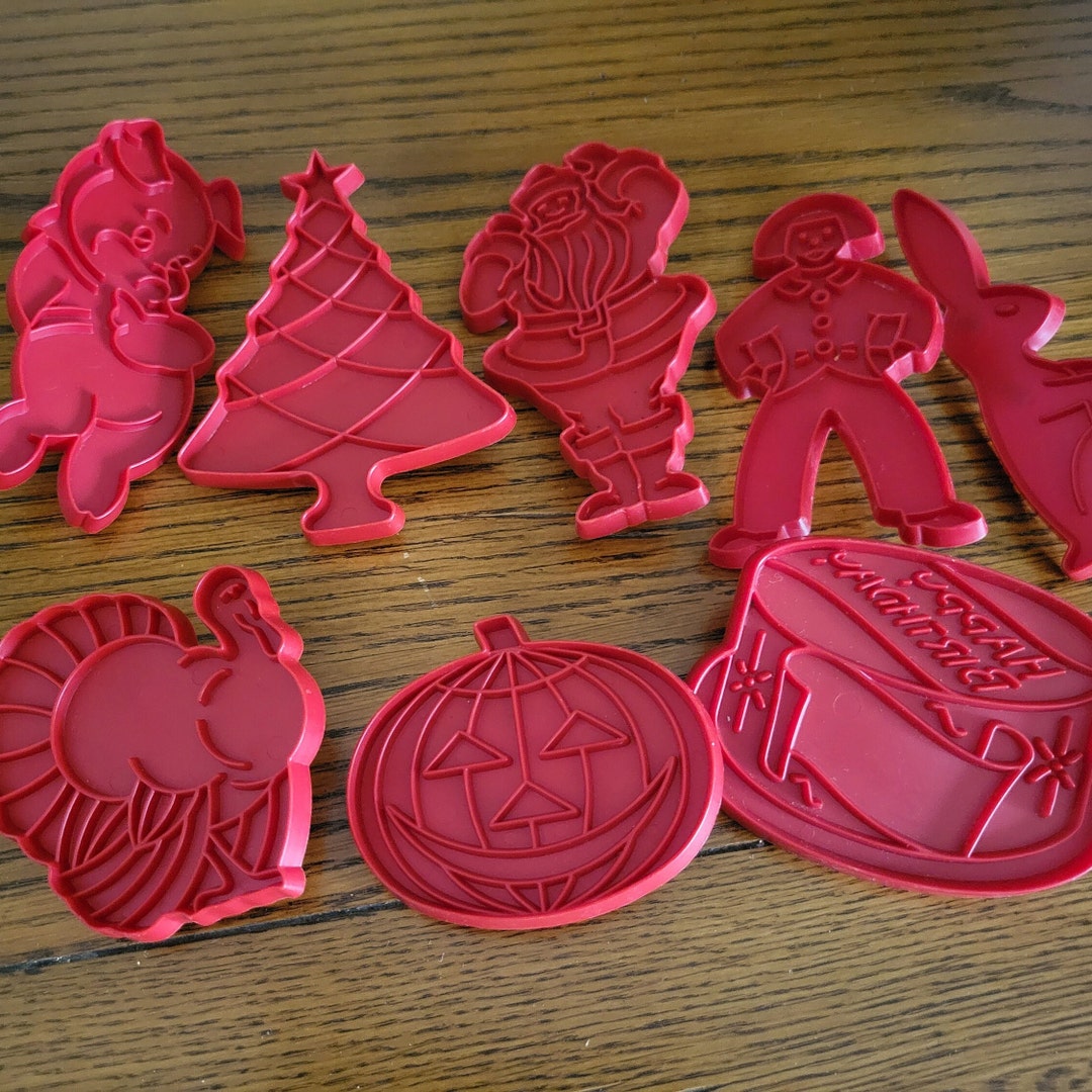 Set of 8 Large Red Tupperware Cookie Cutters / Christmas Cookie Cutters ...