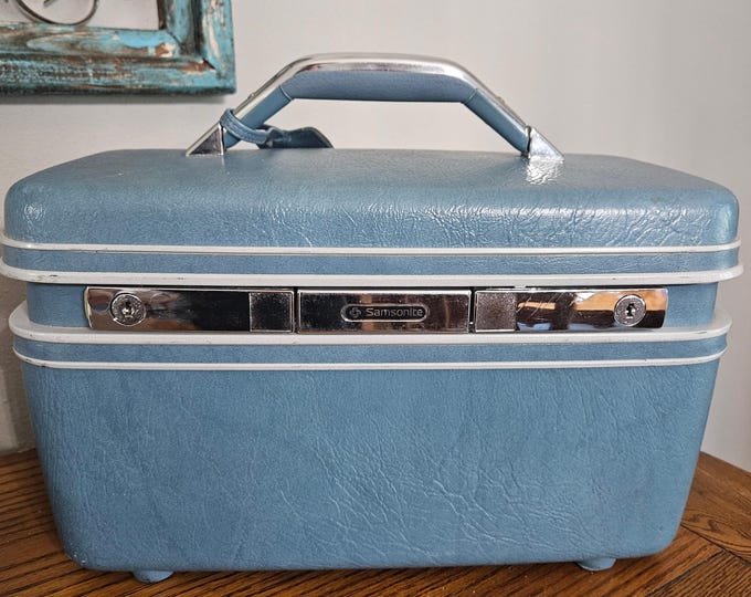 Retro Samsonite Blue Train Case With Mirror & Tray Hard Sided / Vintage ...