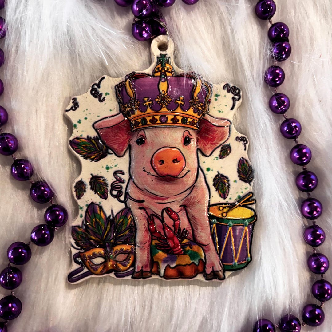 New Orleans Mardi Gras Parade Bead Regal Crowned Piglet, Crawfish ...