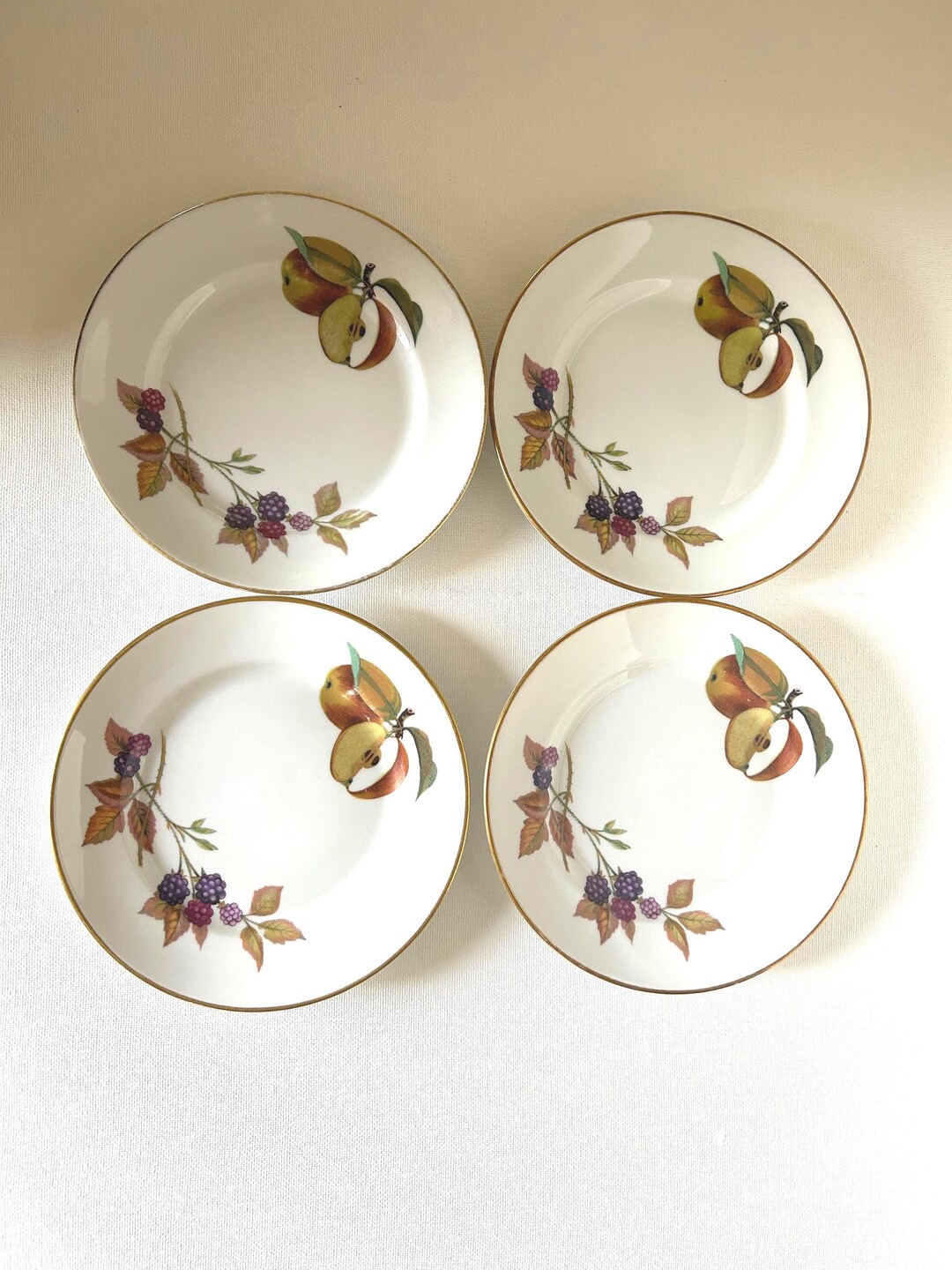 Vintage Royal Worcester Evesham Bread Plates (set of 4) - Etsy