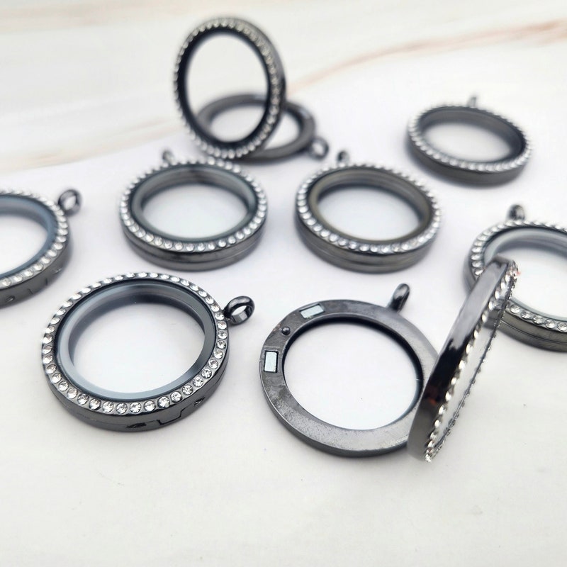 Shadow Box Locket - Etsy