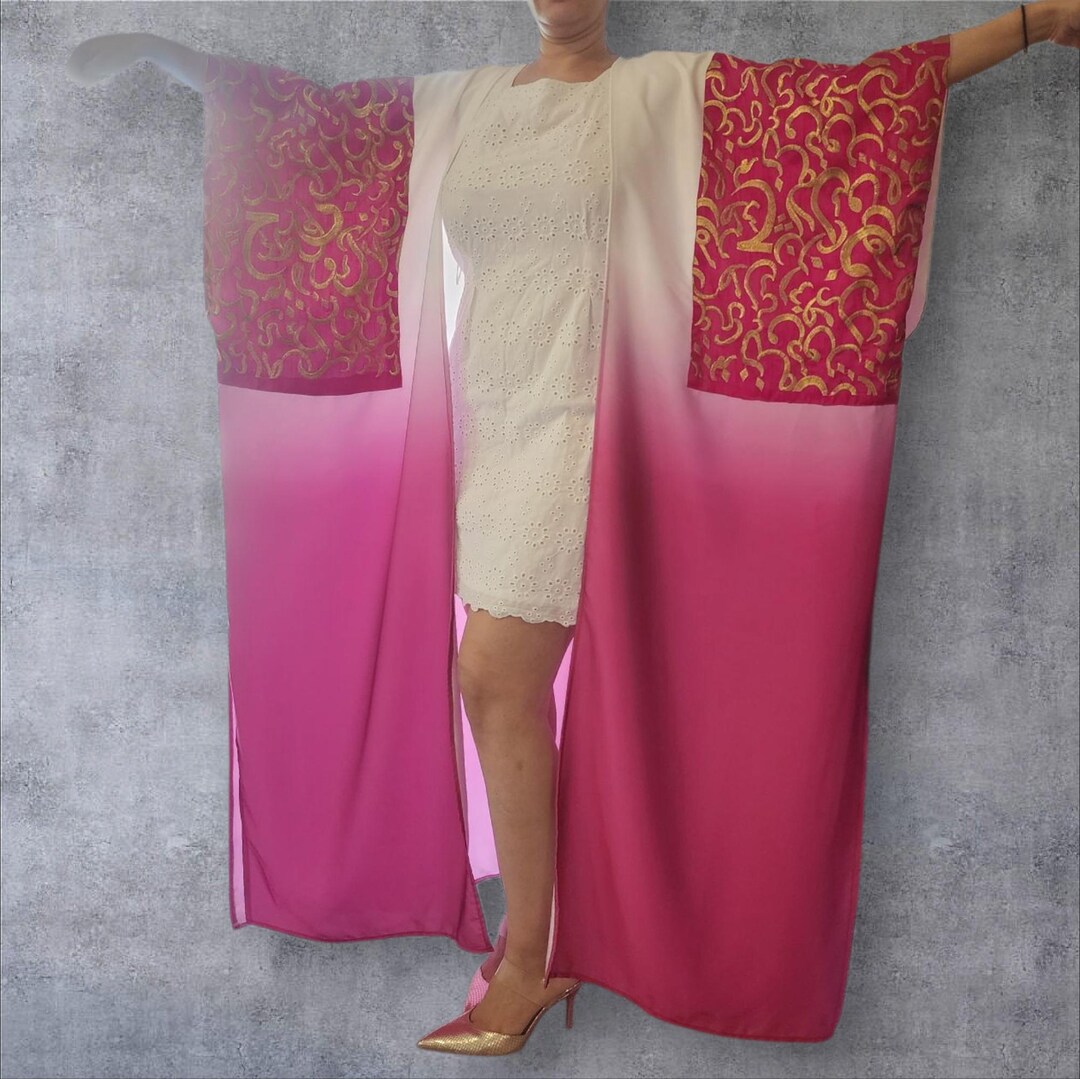 Custom Calligraphy Abaya: White Fabric, Ombre Pink Satin, Gold ...
