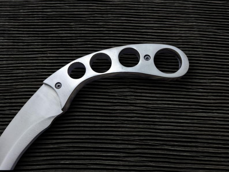 Dexter Morgan Knives Set With Leather Sheath: Stainless Steel Replica ...