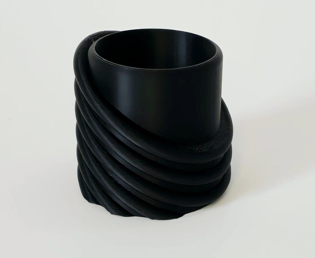 Stylish Desk Planters for Small Plants or Succulents - Office Desk ...