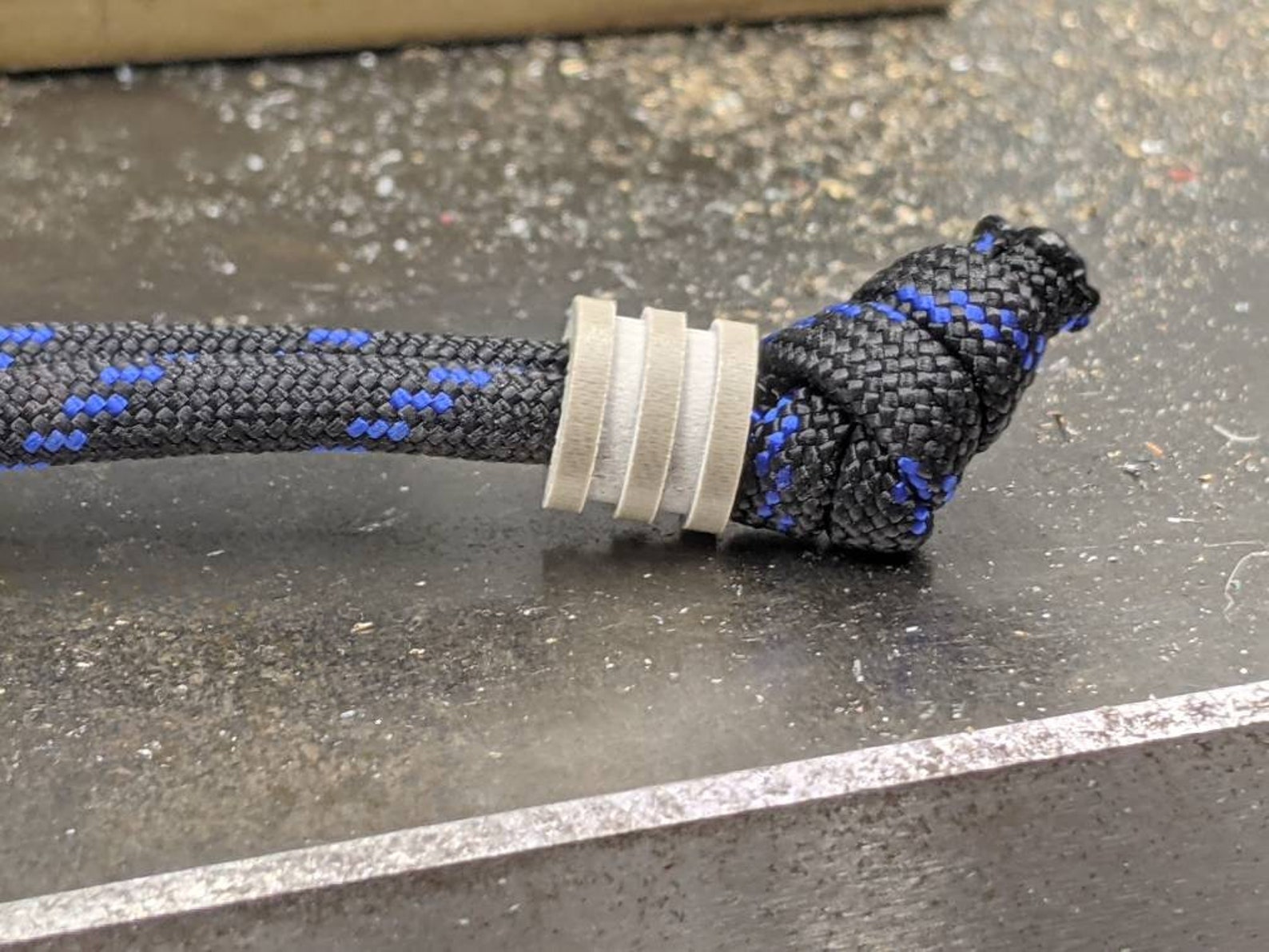 Small Desert Tan G10 Lanyard Bead With 2 Grooves and a Free Paracord ...