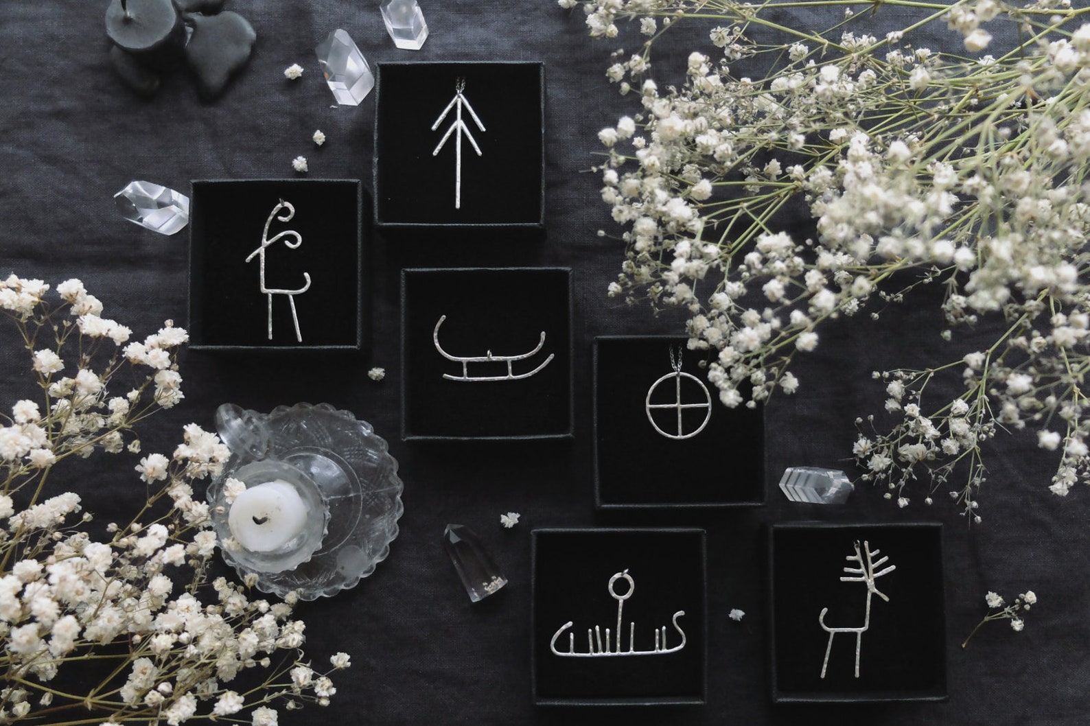 Mini Chiisikaaw. Medicine Wheel/sun Cross. Native American Talisman ...