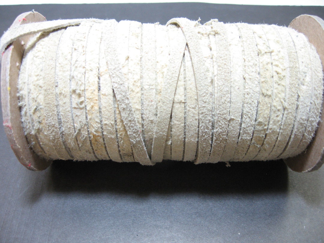 3/16" Flat Split Cow Suede Lacing in Beige (5 Yds) 0187ND4; Leather ...