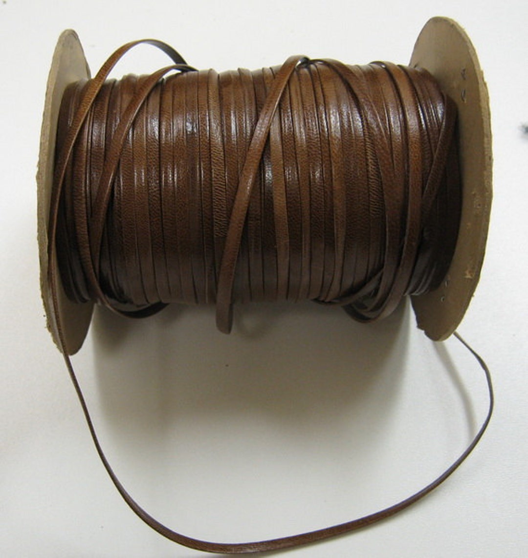 5/32" Side-folded Kid Leather Lacing in Twig (5 Yds) 0156DKA - Etsy